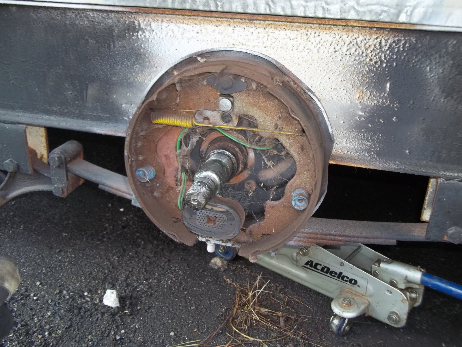 Our Life RV FullTimers: Brakes and Tires