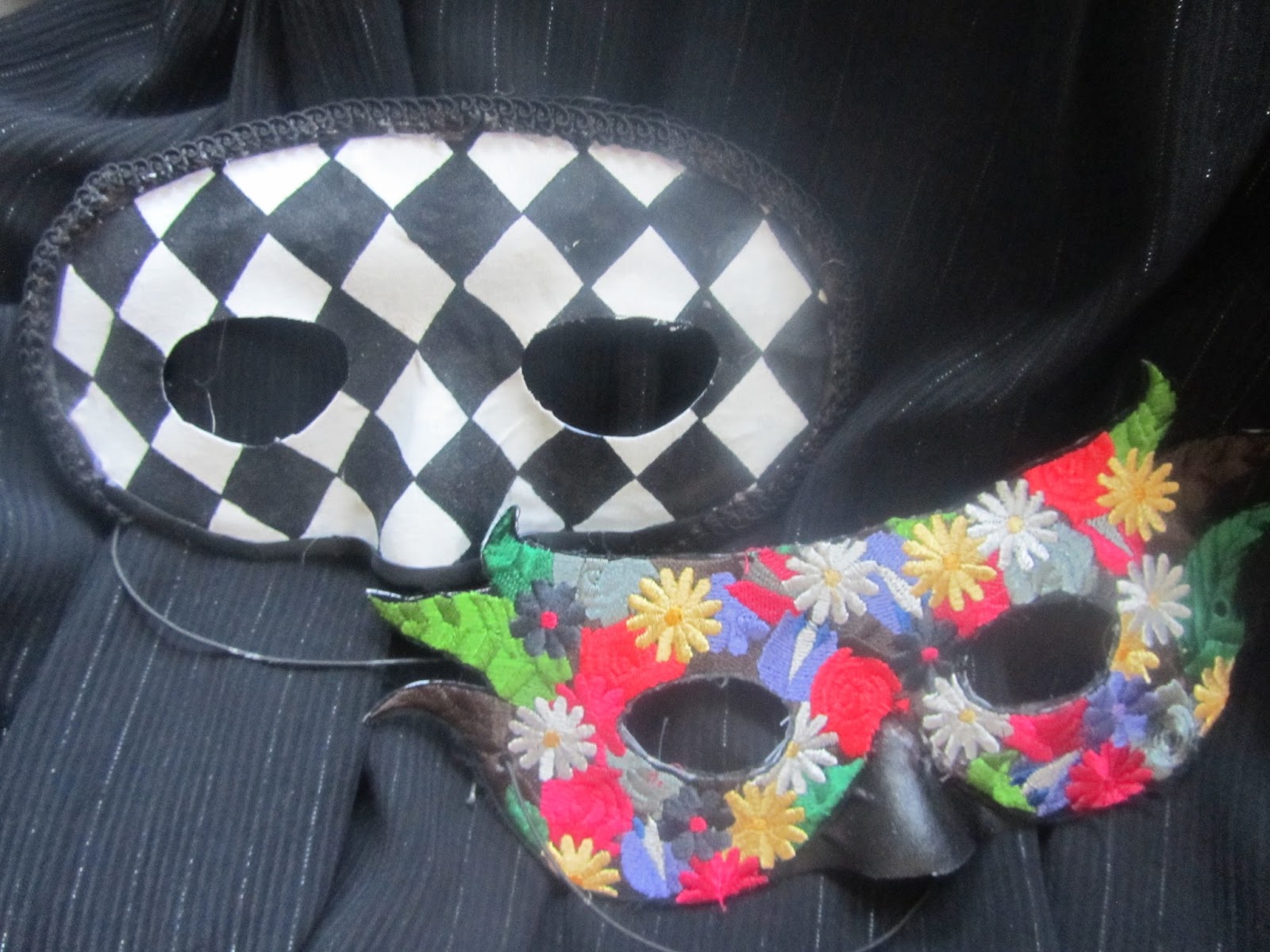 Freestyle Homemaking: Sew Special: Masquerade Costumes