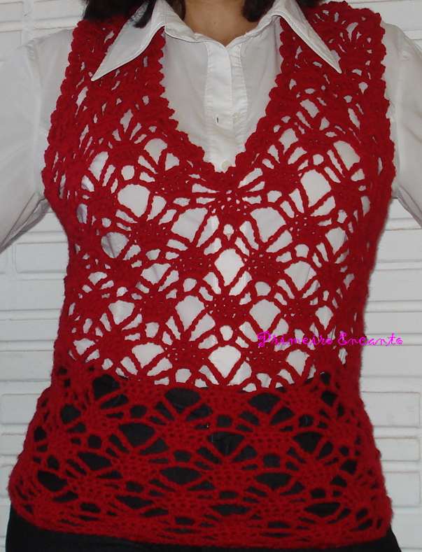 Primeiro Encanto: Colete em crochê com gráfico