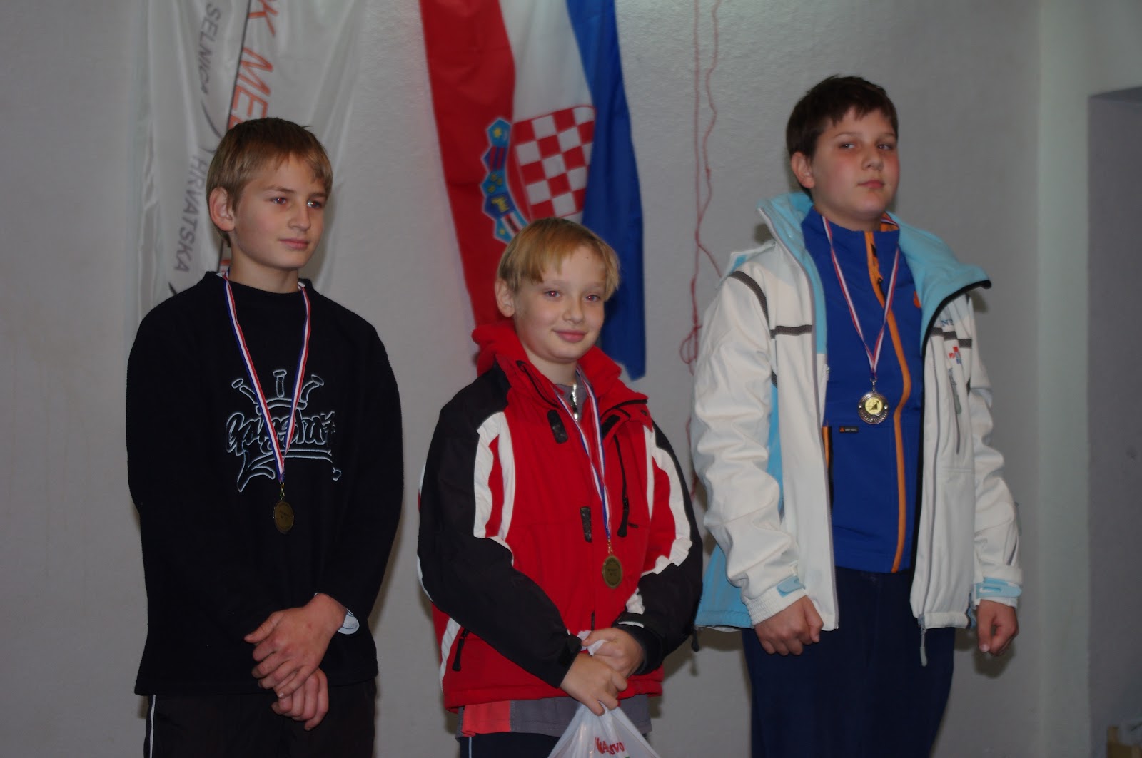 We fly by: listopada 2012