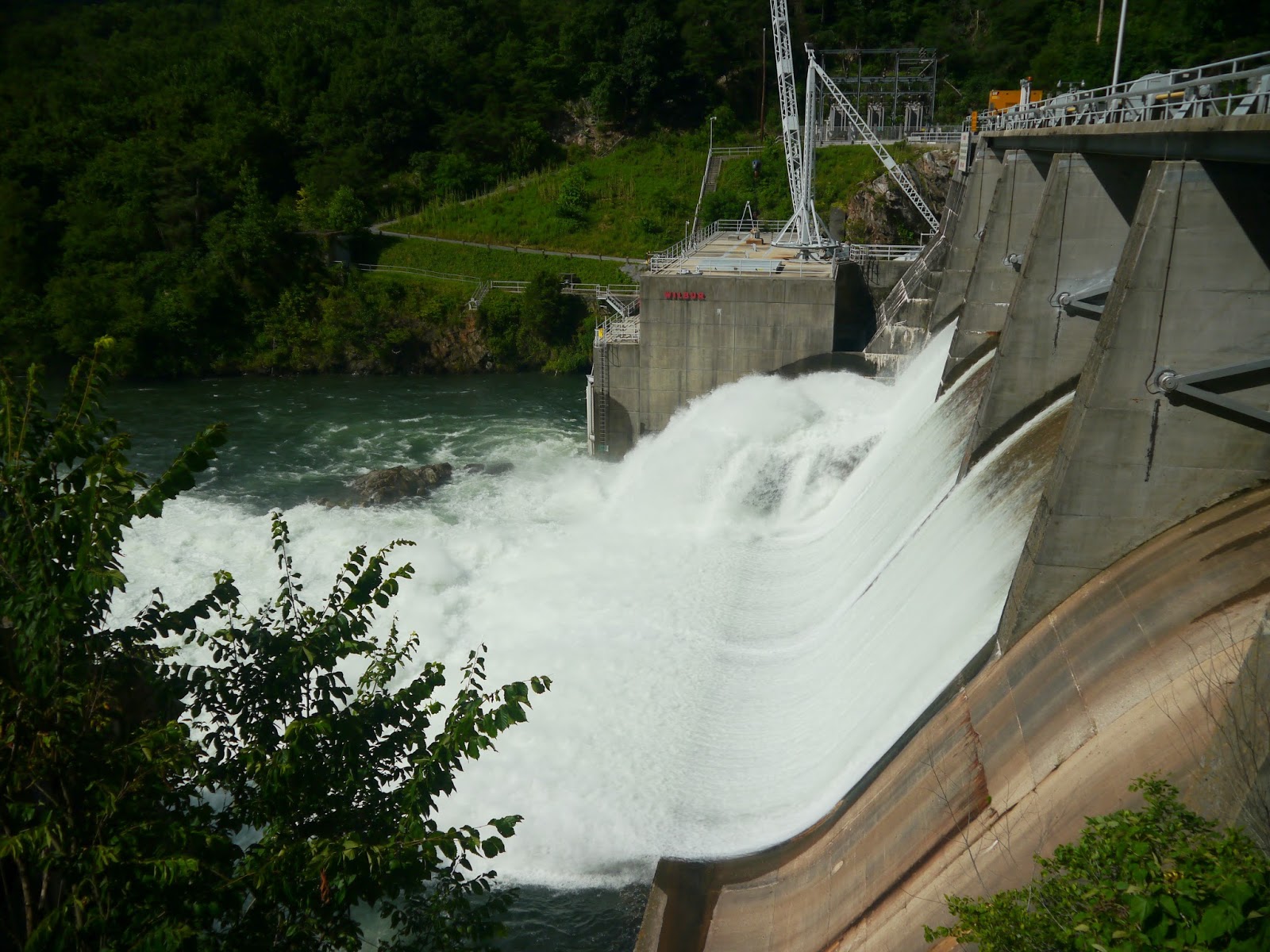 American Travel Journal: Several East Tennessee Dams