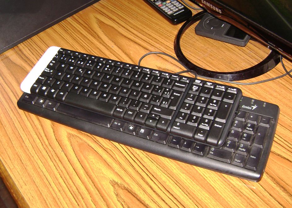 Todo sobre computadoras: Logitech Wireless Keyboard K230
