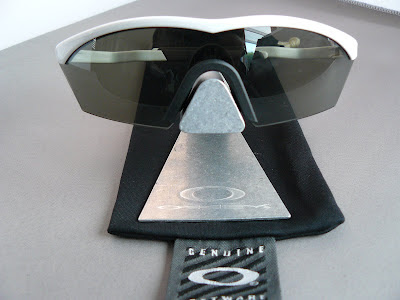 Oakley-for-sale: Oakley Mumbo Deflection Device White Grey