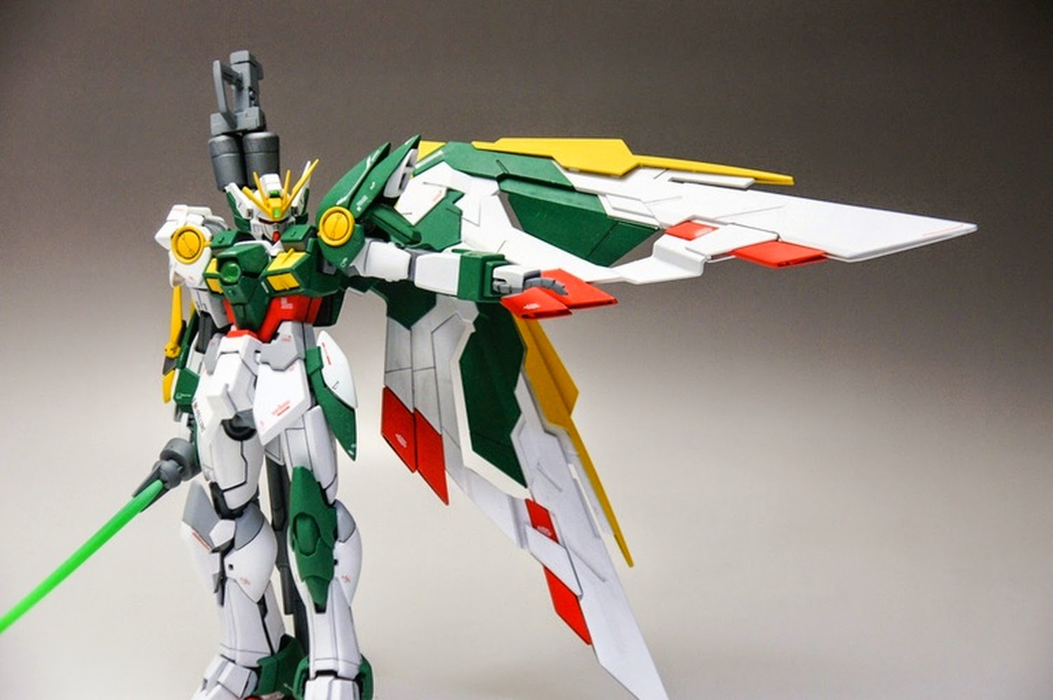 Custom Build: Wing Gundam Fenice "EW version"
