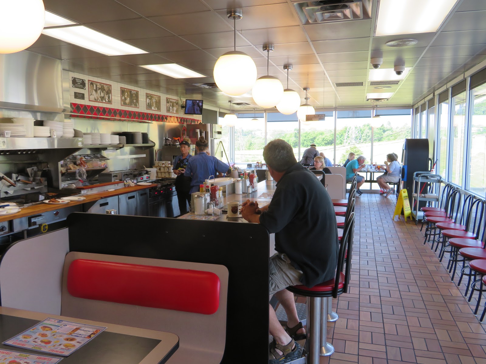 Big Daddy Dave: Waffle House X 2 – East Tennessee