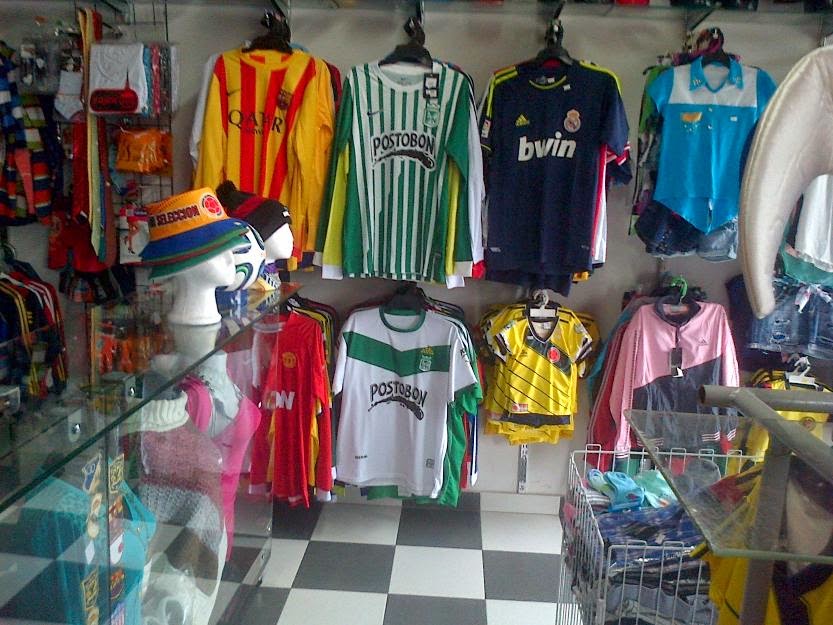 ALMACÉN DE ROPA DEPORTIVA C.A.C