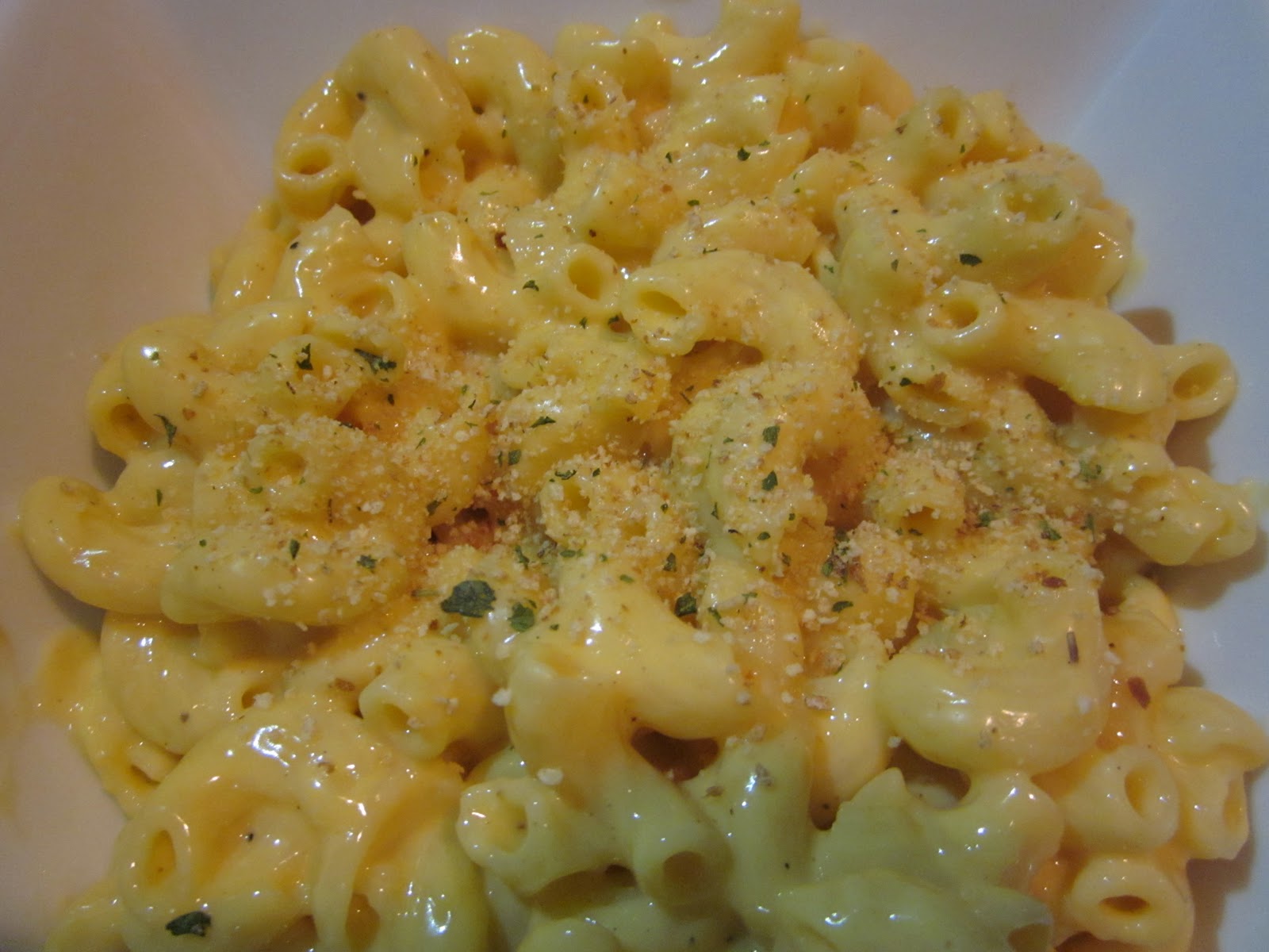 Delish!: Crock Pot Sunday?: Macaroni and Cheese