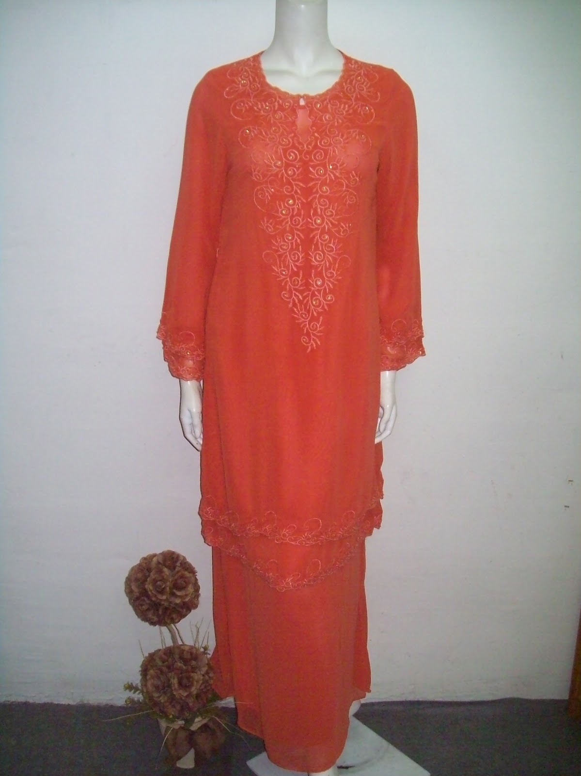 Butik Anggun Pesona: Kurung Moden