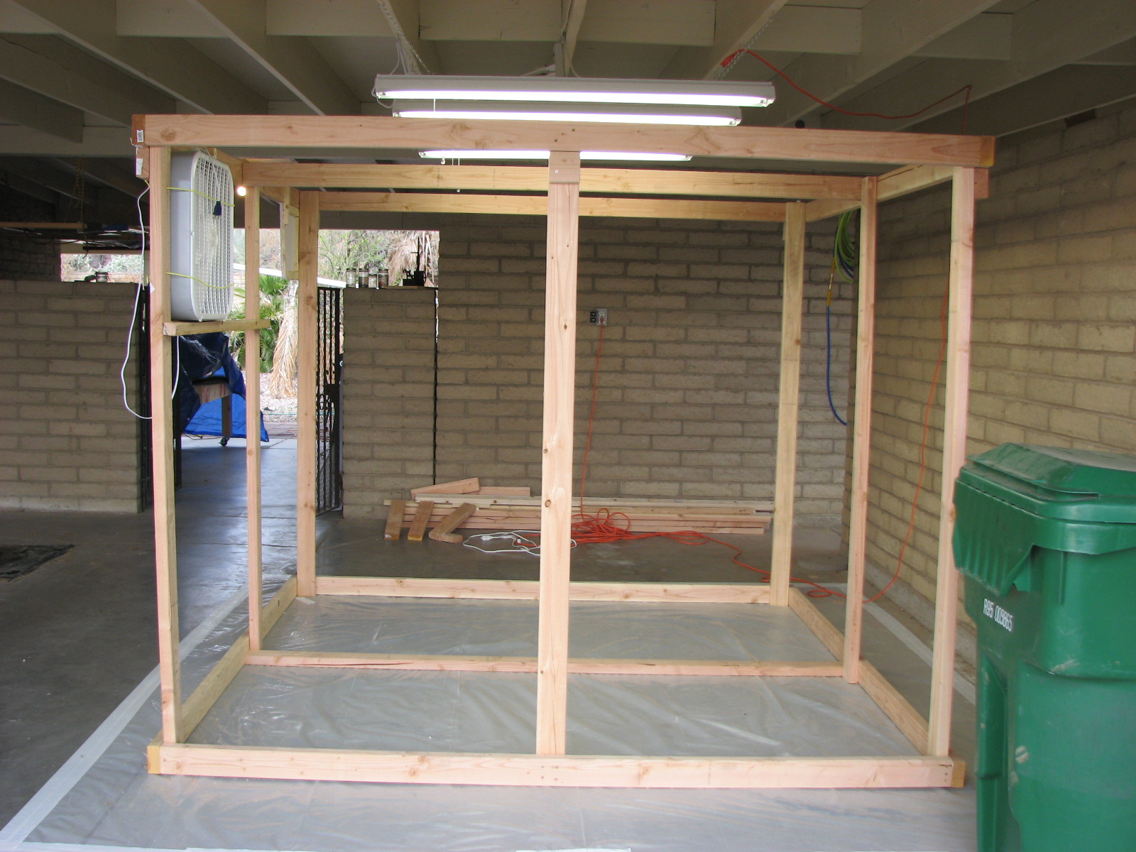 Torsten's RV-12: Paint Booth Frame Finished