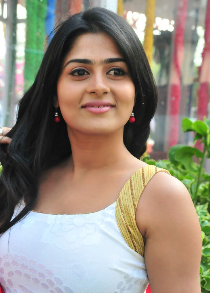 Actress Manjulika Cute Photos oics | Celebrities Photos Hub