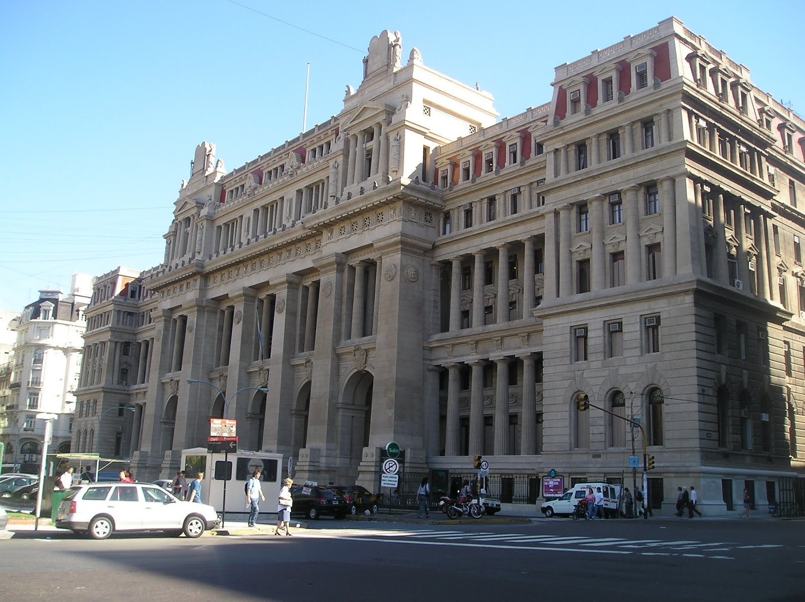 LA CIUDAD: El Palacio de Tribunales