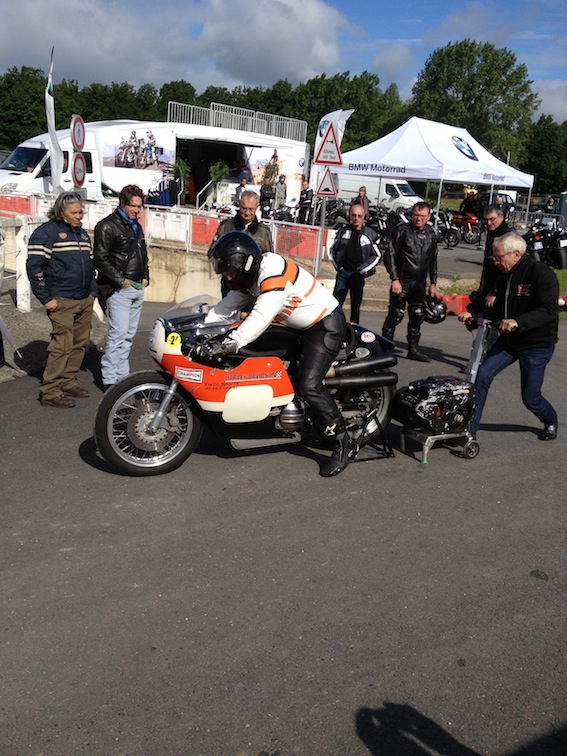 sideblog: Cafe Racer Festival, Montlhery