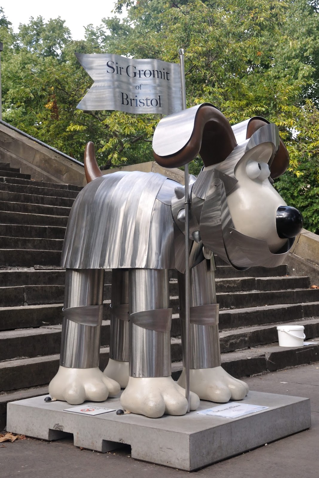 Things that make me go aagghh!: My search for the Bristol Gromits, the ...