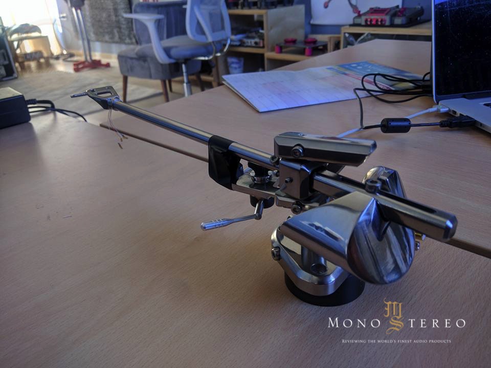 Metaxas Combobulator no.1 titanium tonearm – M & S | Ultimate High-Fidelity