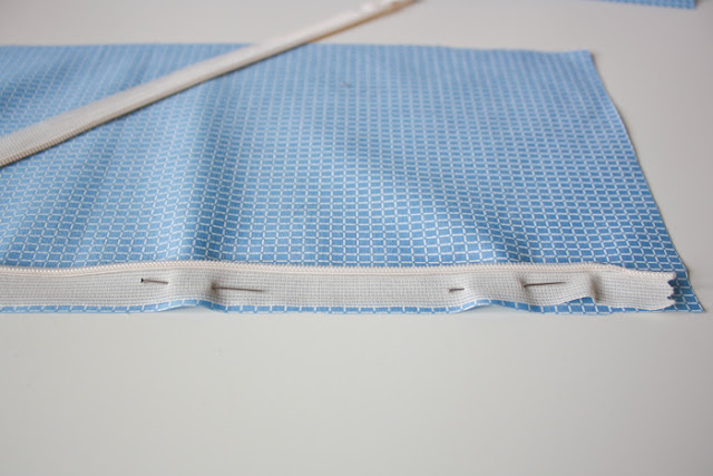 How to Insert an Invisible Zip | Jennifer Lauren Handmade