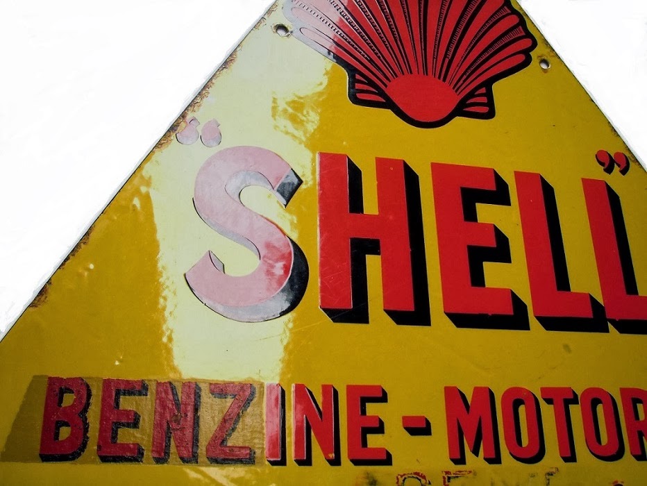 PATINA ANTIK: SHELL ENAMEL SIGN