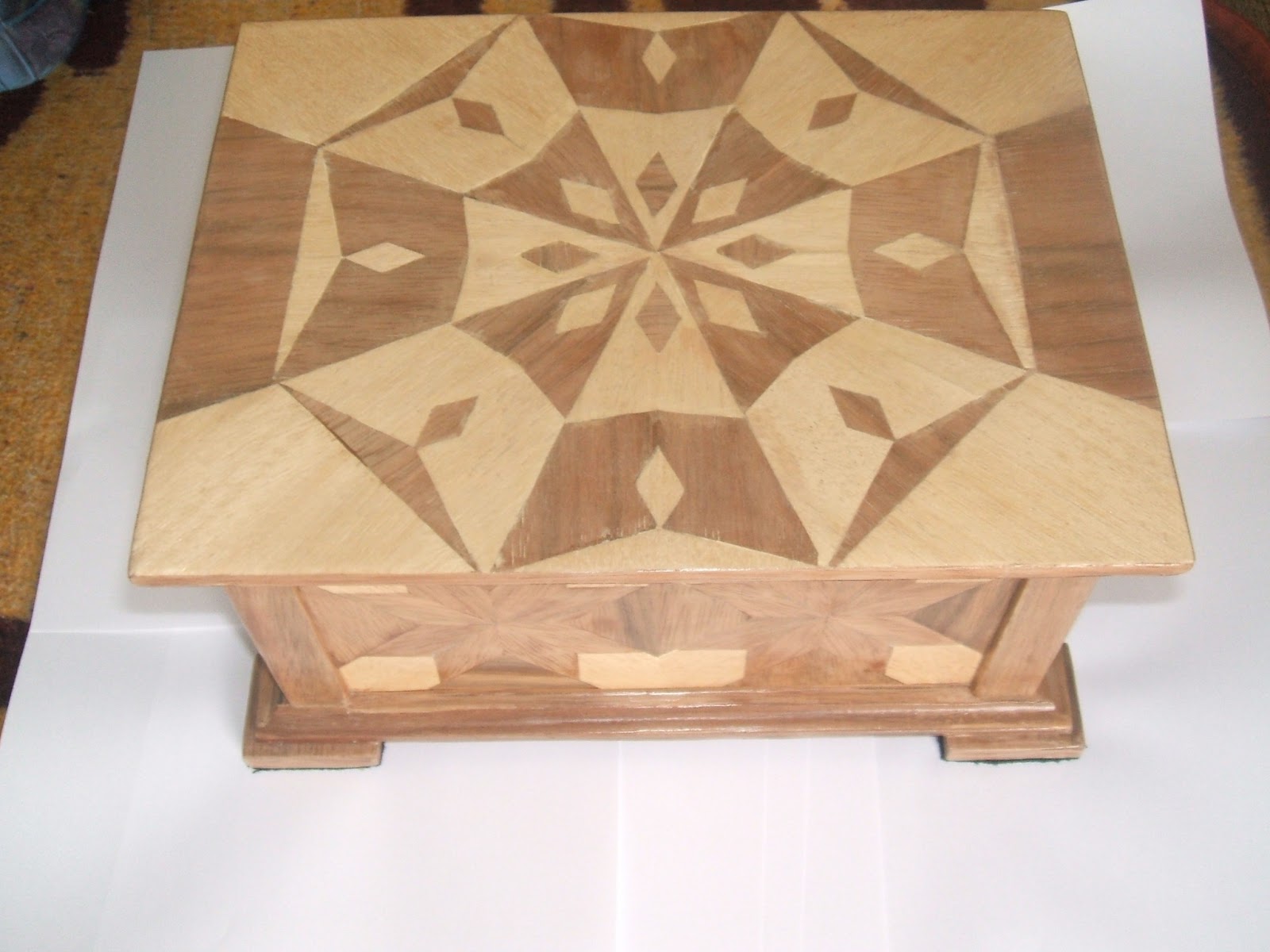 Császár Csaba műbútorasztalos honlapja