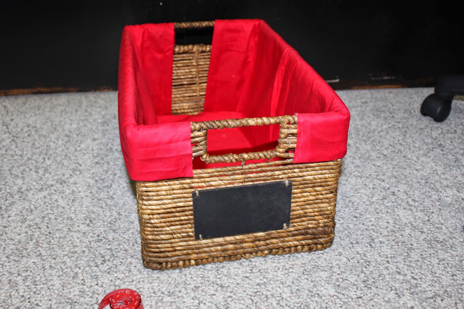 EaSy Pinnings: Crafty Gift Baskets