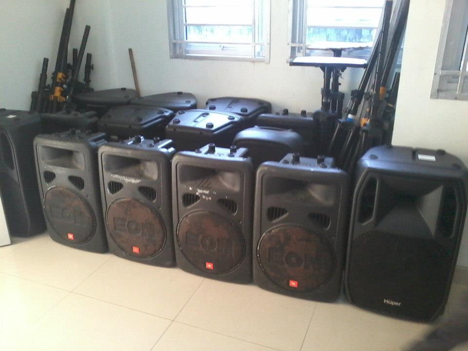 Mensetting Sound System Lapangan Besar untuk Keperluan Sholat Ied ...