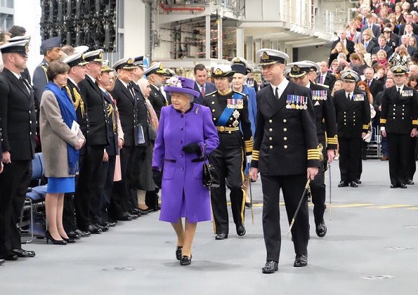 Queen Elizabeth and Princess Anne visit HM Naval Base