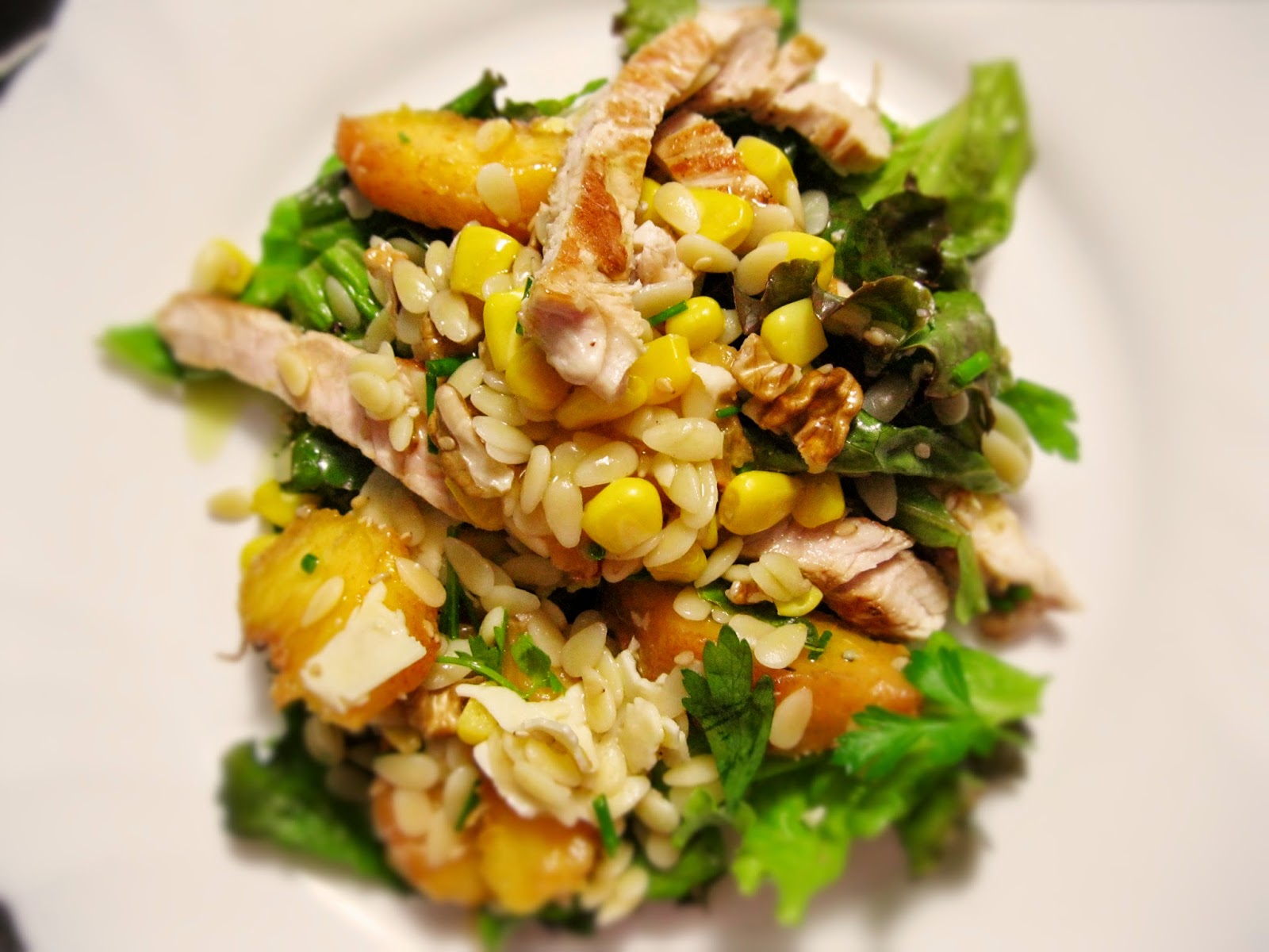 Tysha na Cucina: Salada de Frango com Pêssego