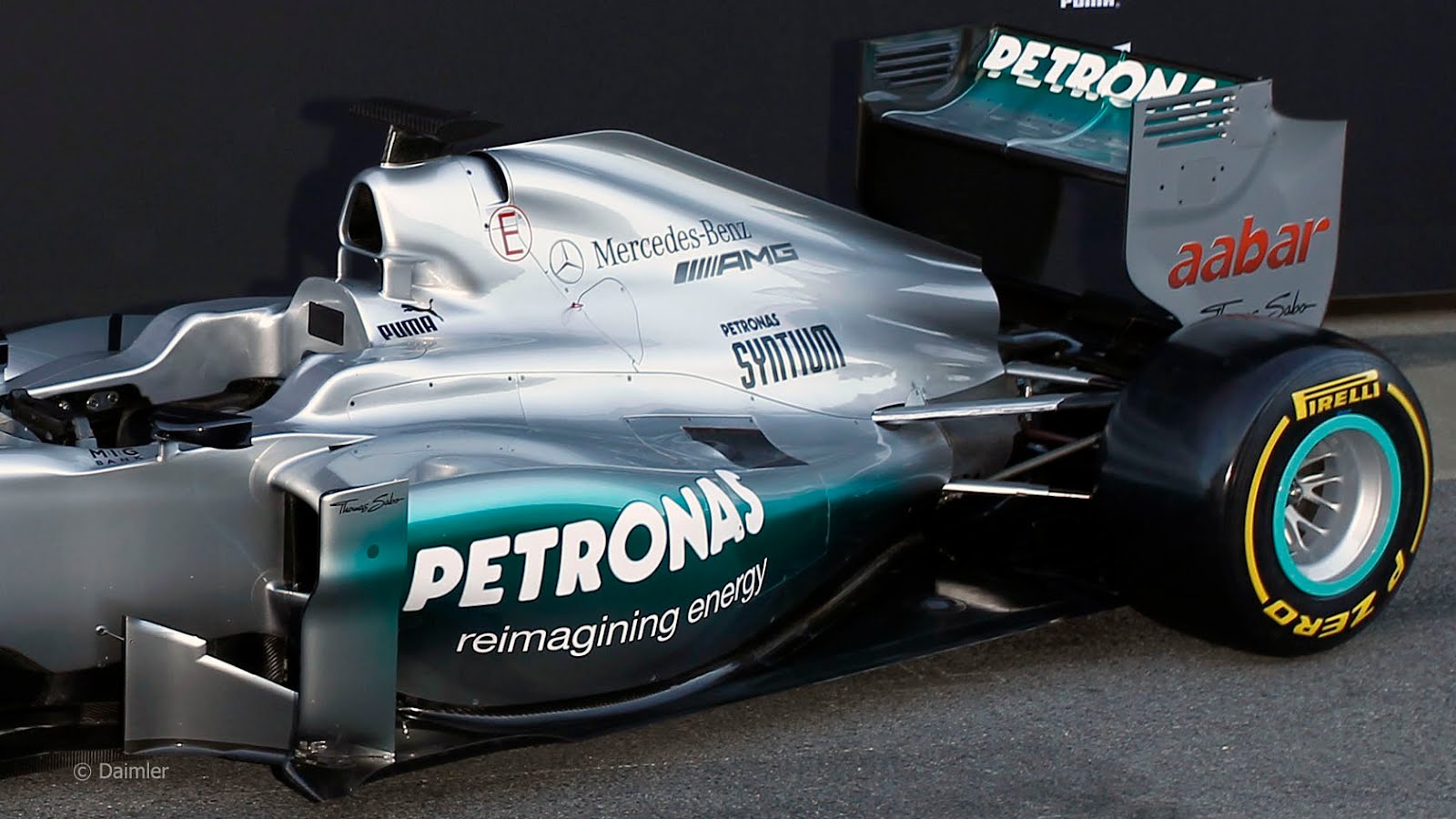 Mercedes AMG W03 revealed : ebeasts.com