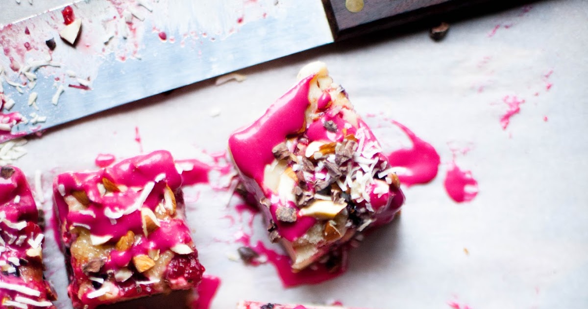 This Rawsome Vegan Life: WHITE CHOCOLATE CREAM BARS with RASPBERRY SAUCE