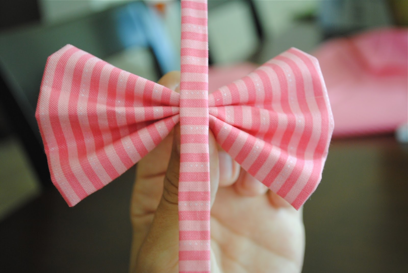 Notes From Nessa : Fabric Bow Tutorial