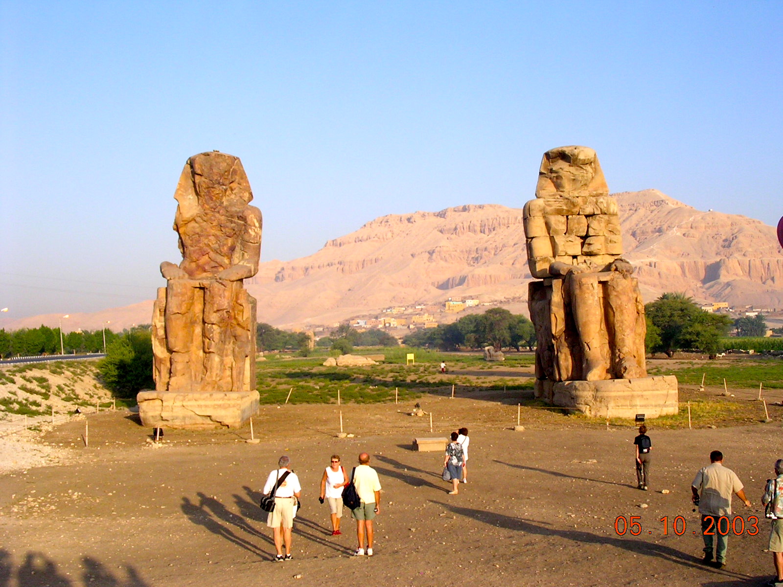 Pêle Mêle Photo: COLOSSES DE MEMNON