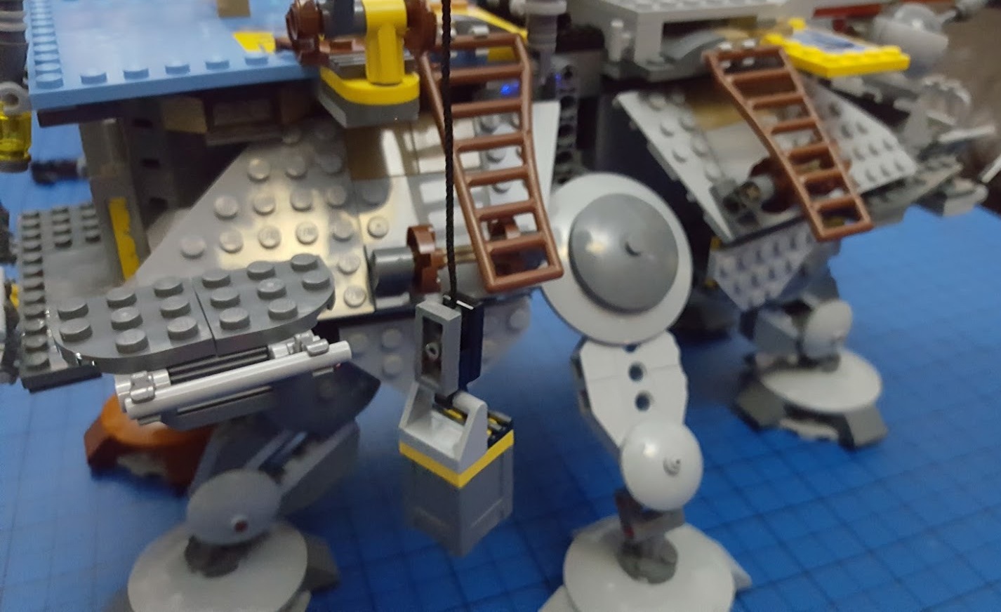 The Brick Castle: LEGO Star Wars Captain Rex's AT-TE set 75157 Review