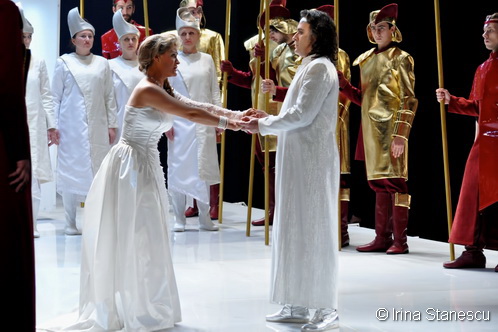 Around the world with Irina: Lohengrin - National Opera Bucharest - 03. ...