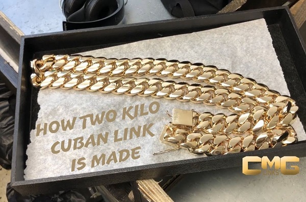 Watch How Cuban Chain Link is Made / The Beading Gem