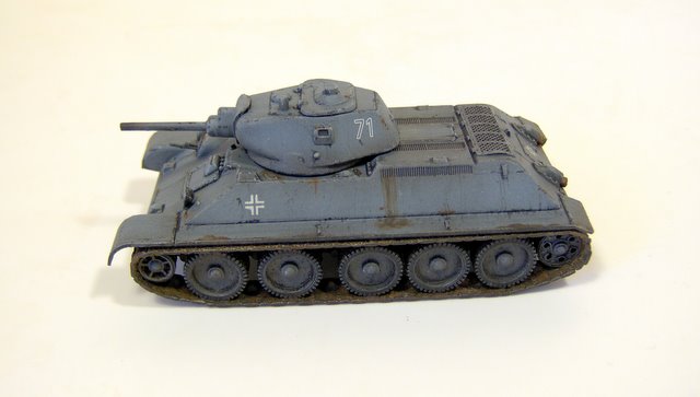 Gulumik Military Models: T-34/76 L11 German Captured 1/72 UM - Gallery