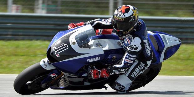 MotoGP 2011: Yamaha wearing a New Uniform in Sepang | BEST MOTORCYCLES