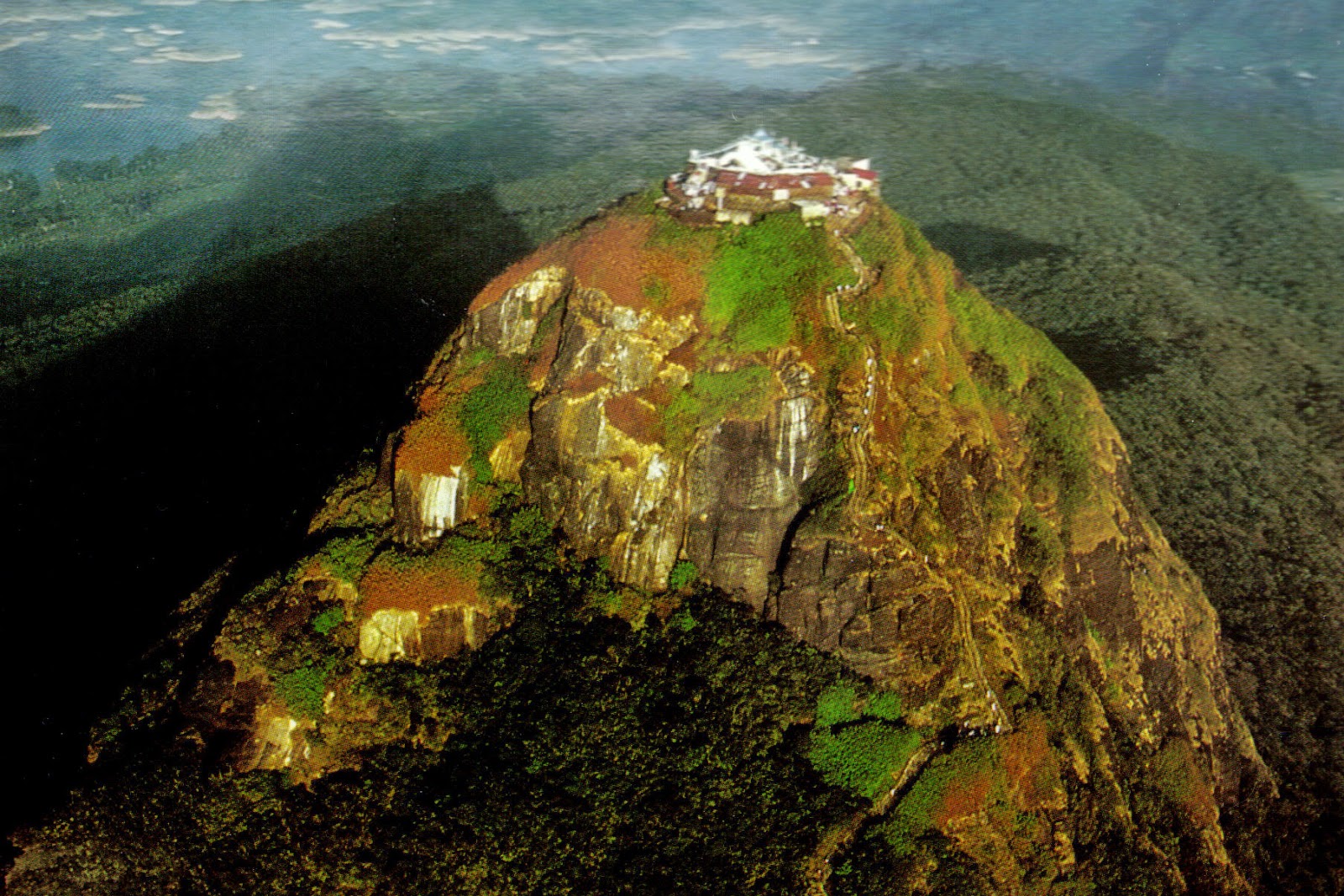 12 Months in the Tropics - My Sri Lankan Adventure: ADAM'S PEAK