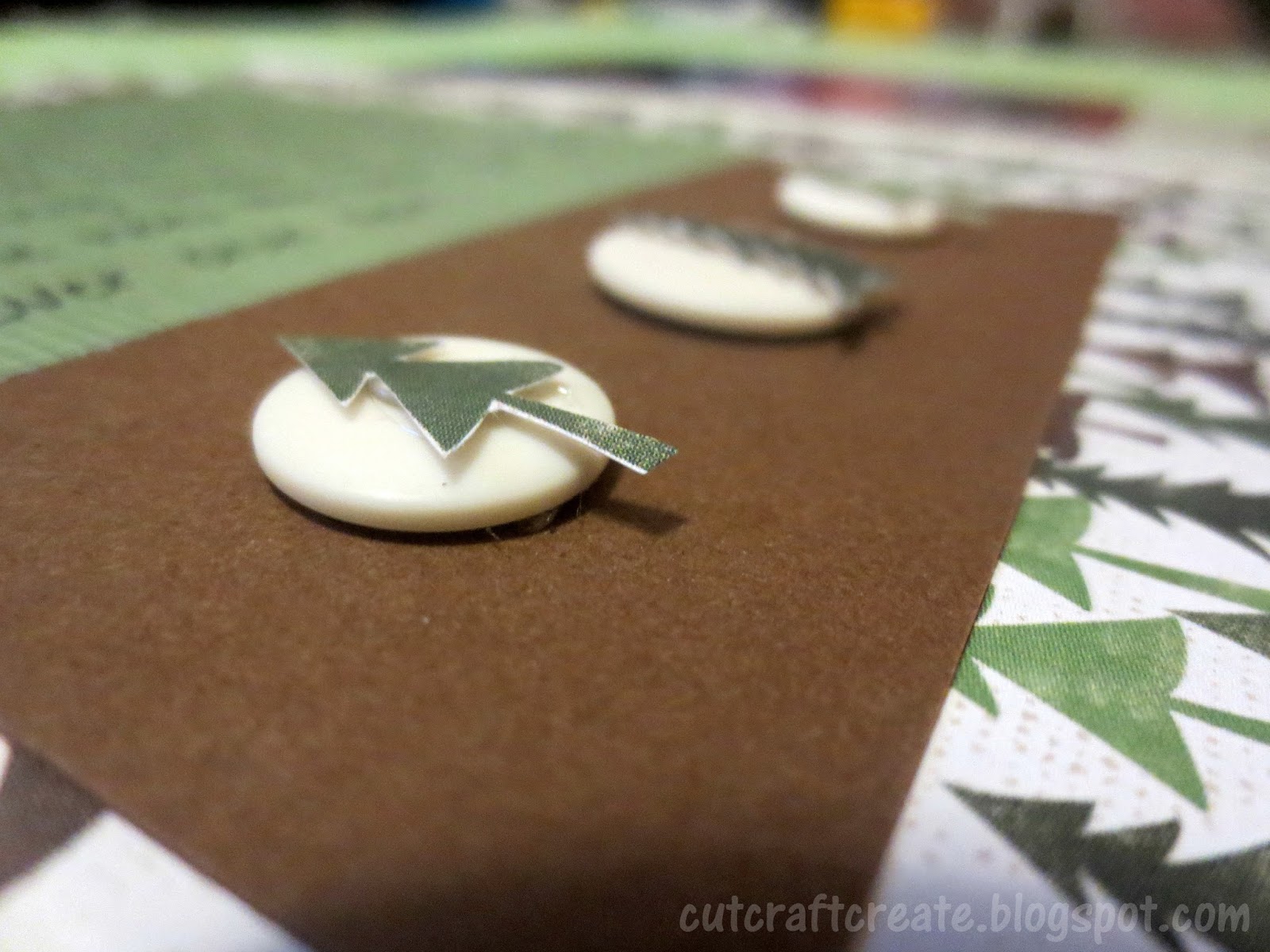 Cut, Craft, Create: Scrapbook Title HACK using vinyl!
