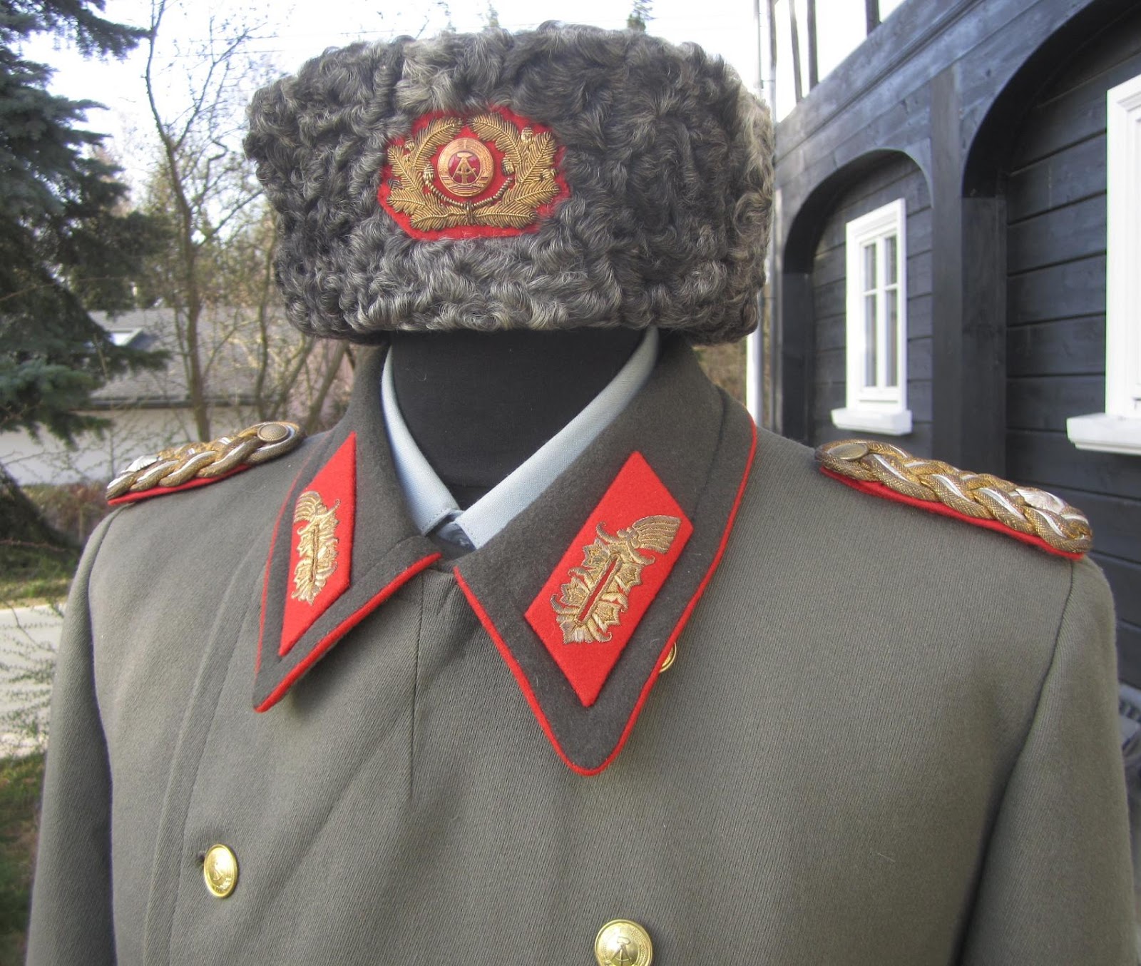 Uniformen der DDR: 2015