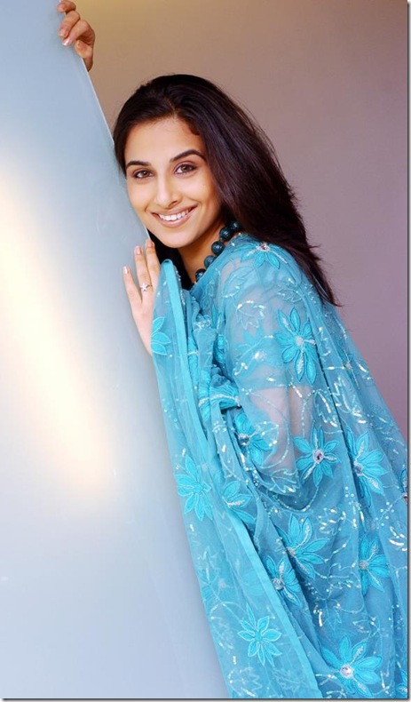 Vidya Balan Cute Transparent Blue Saree Pics | haipics