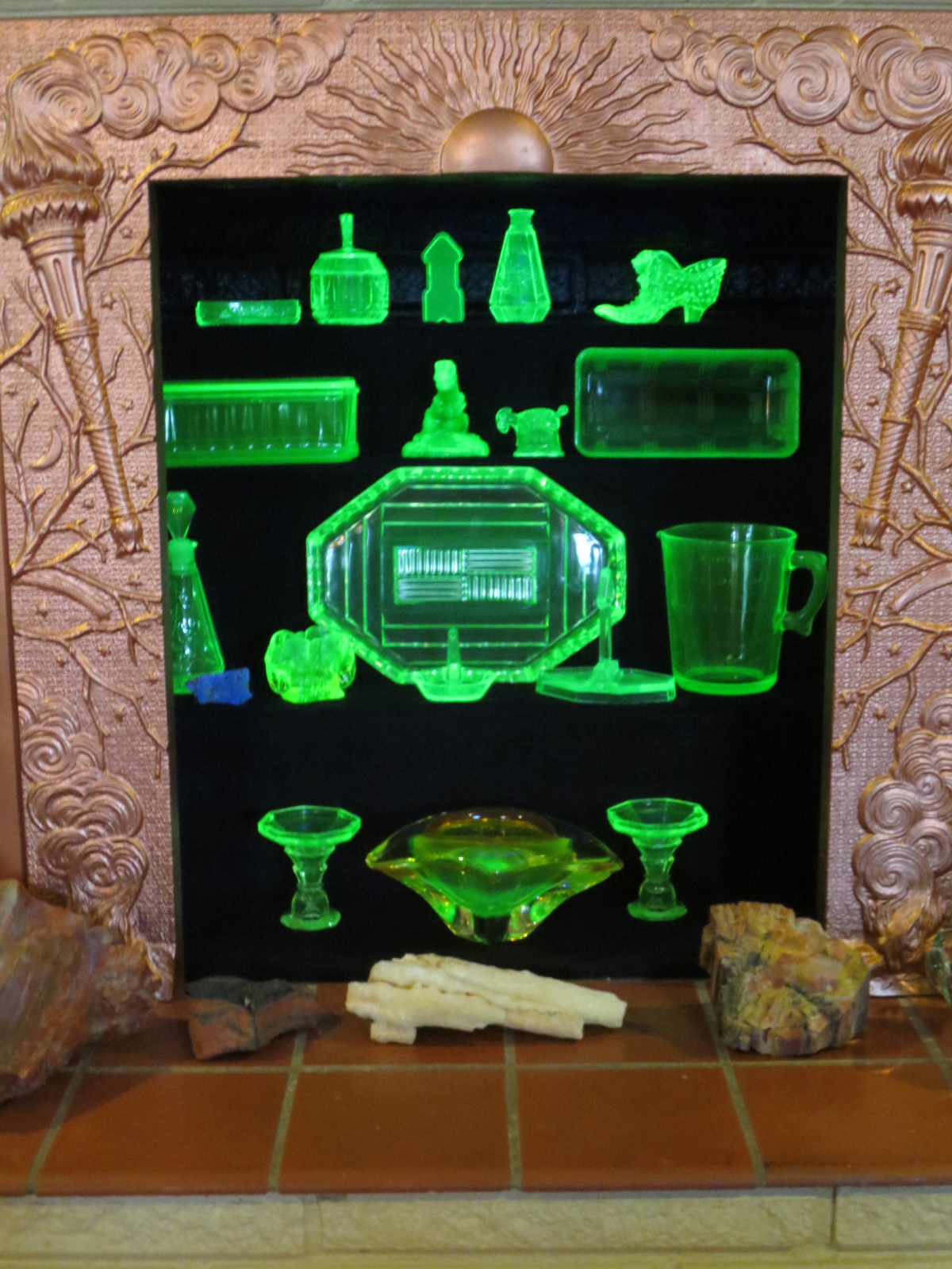 Linda's Life Journal: My Sister's Vaseline Glass Collection and MORE!