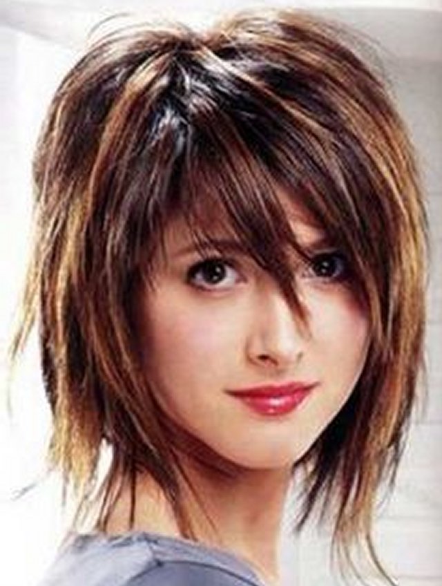 Gaya Rambut Pendek Shaggy Wanita