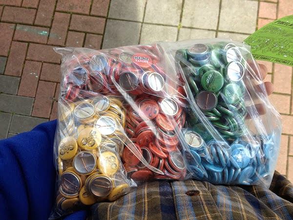 Drop Target Zine: Drop Target 1" Buttons!