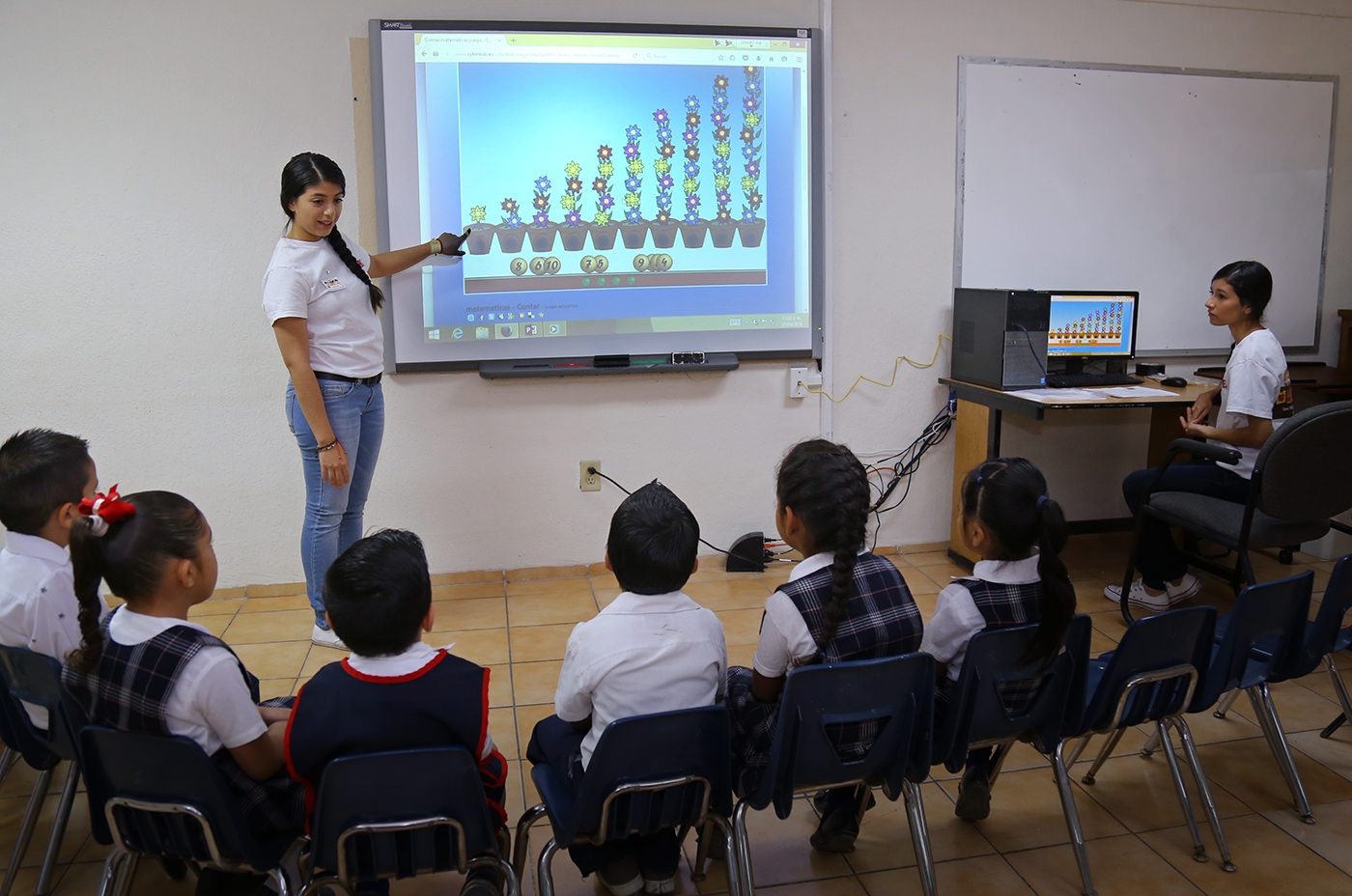 Educación BC: REALIZA TALLERES INTERACTIVOS NORMAL ROSAURA ZAPATA
