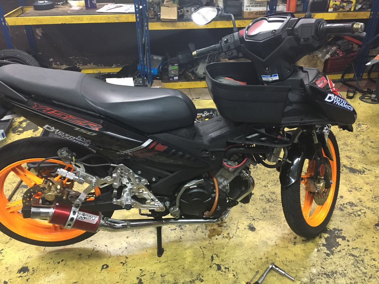 EKZOS RACING YAMAHA 135 LC & Y15ZR SHM RACING