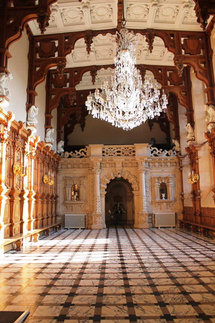 Life as I know it.: A Quick Trip to London & A Visit to Harlaxton Manor