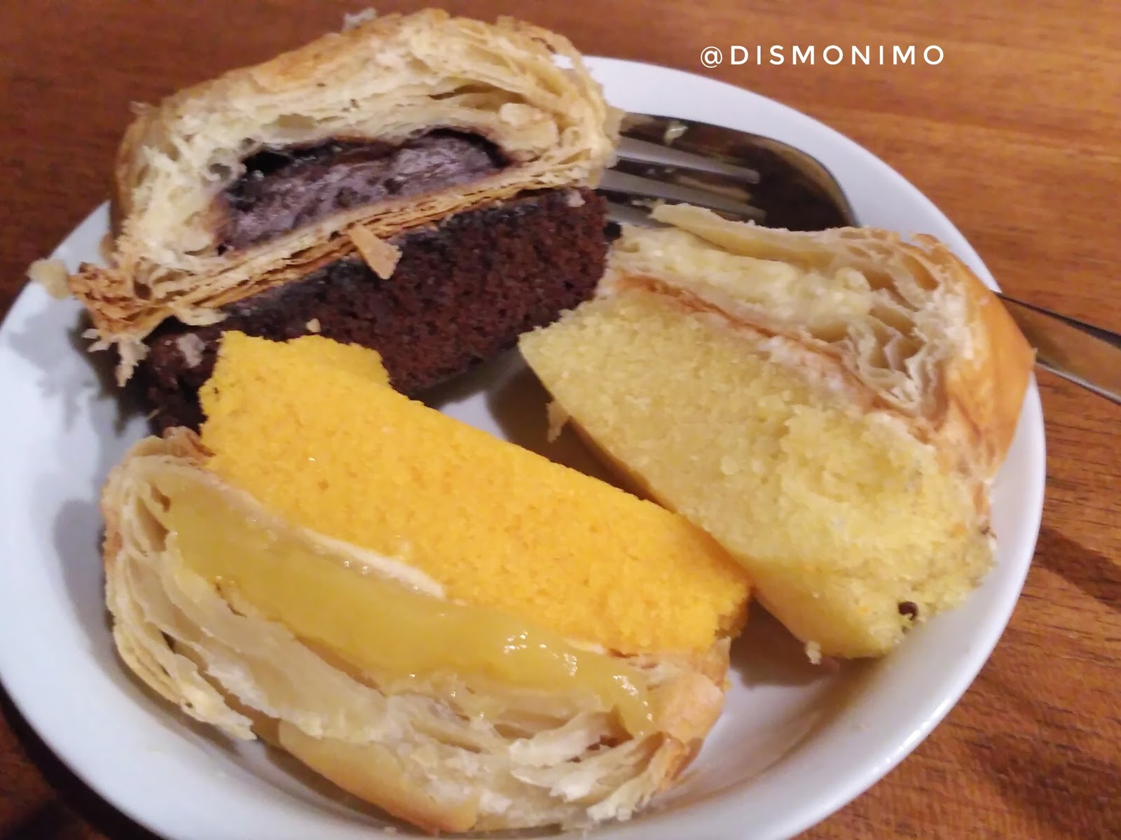 Jogja Scrummy: Oleh-Oleh dari Dude Harlino