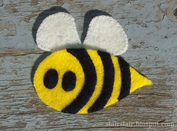 Slair's Lair: Felt Bee Pattern
