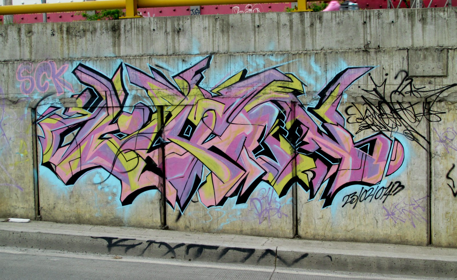 LA MUSICA: "OTRA FORMA DE LENGUAJE".: GRAFITIS