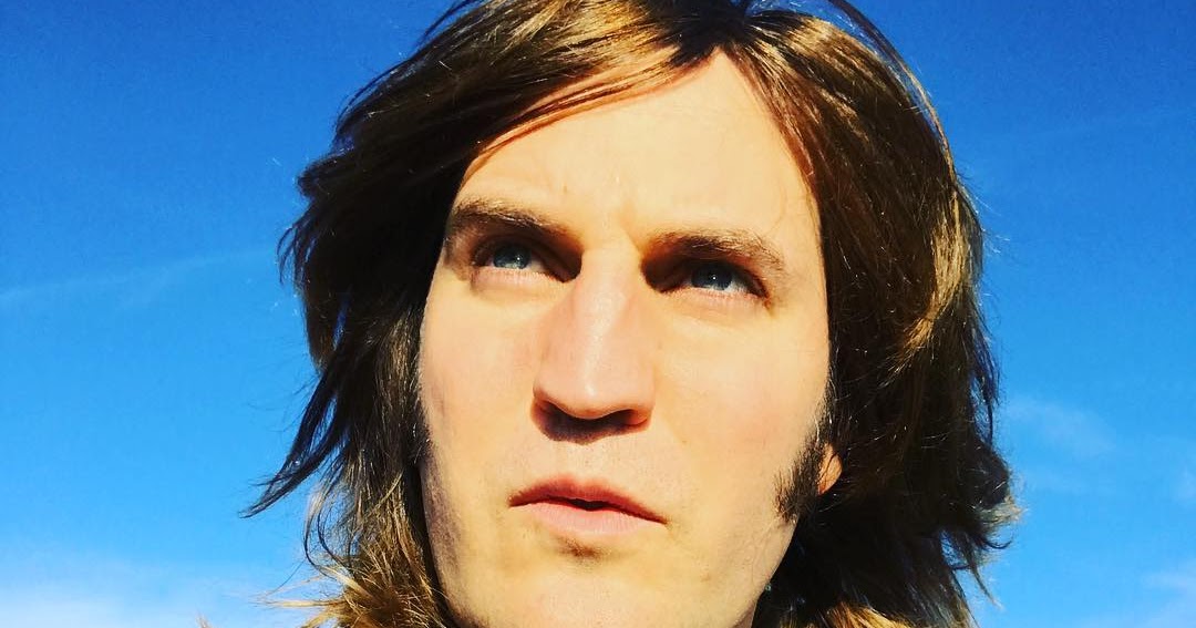 Sadie's Obsessions/ Daily Dose: Why The Long Face?