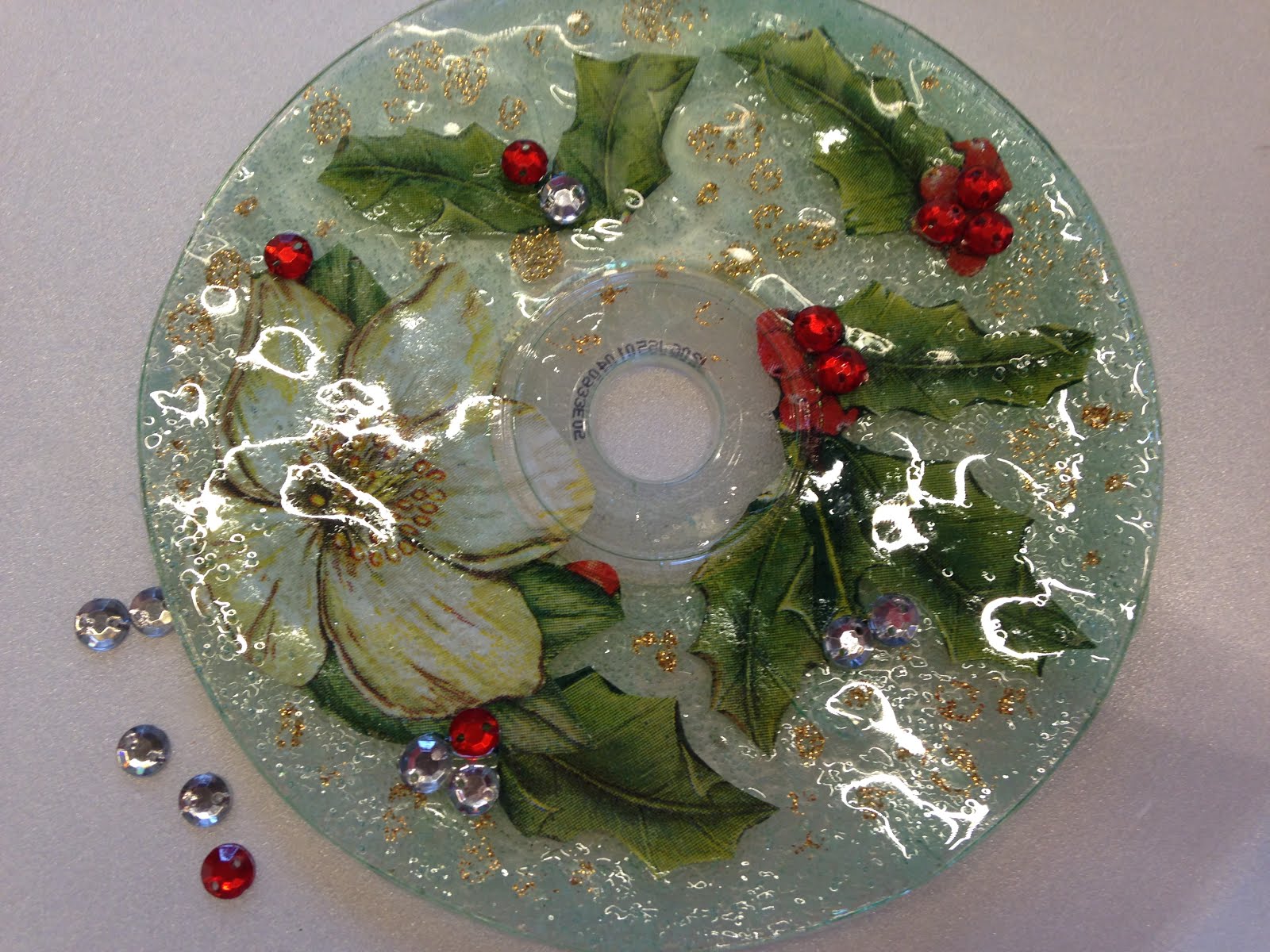 En las fotos se puede apreciar la transparencia y las figuras de las ...