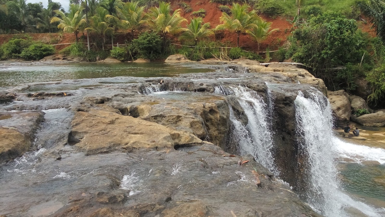 Curug Dengdeng ~ Judul
